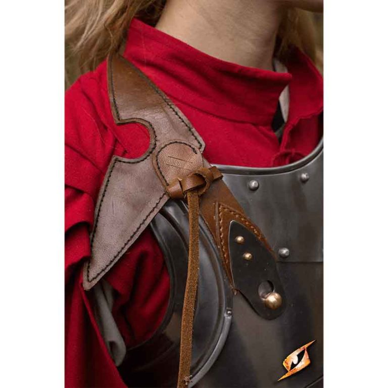 Regulus Cape - MCI-3289 - Medieval Collectibles