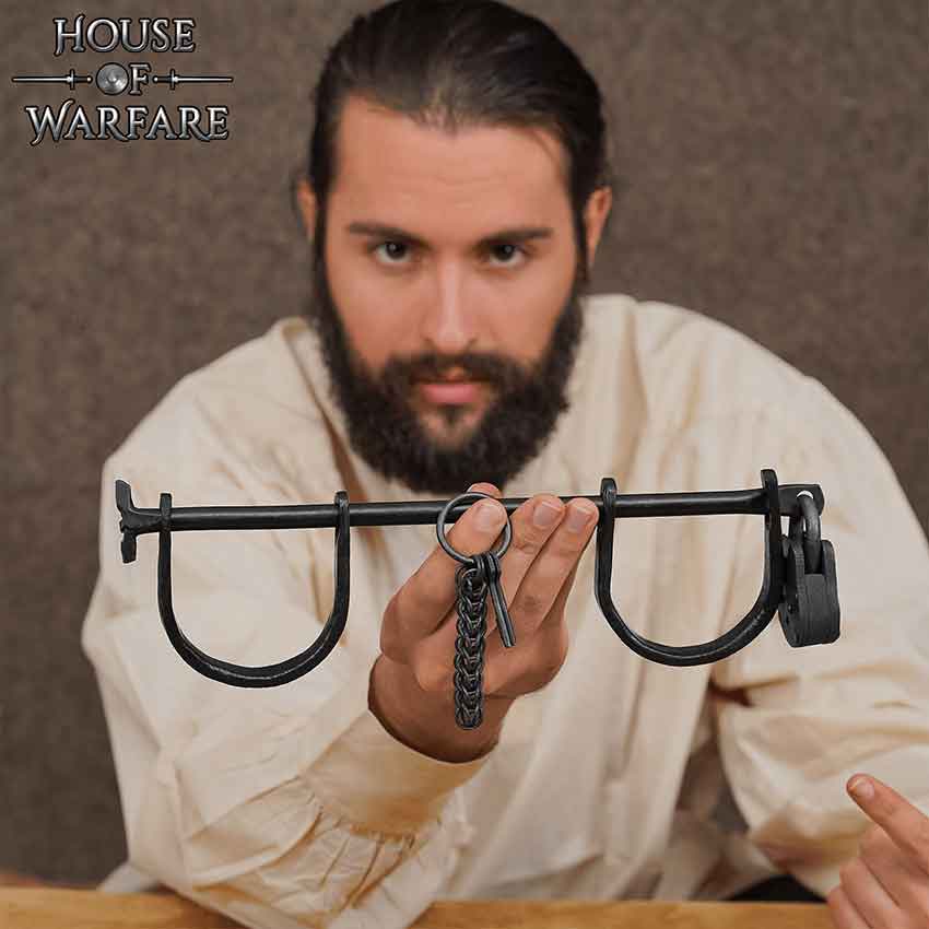Bar Handcuffs with Lock - HW-701249 - Medieval Collectibles