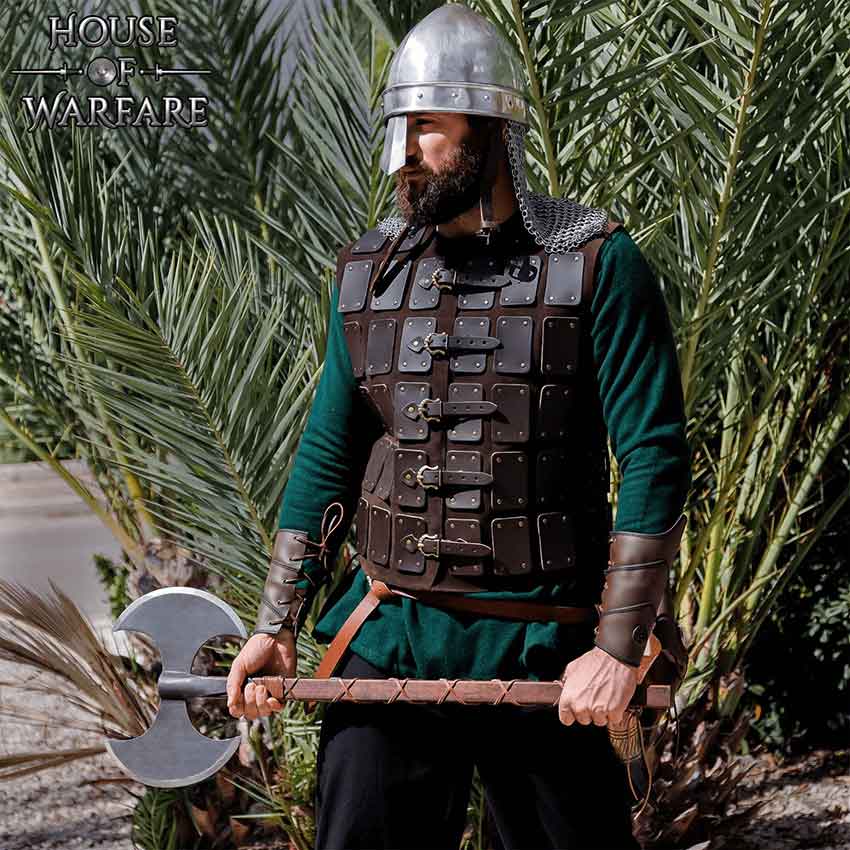 Svend Northern Warrior Leather Bracers - Brown